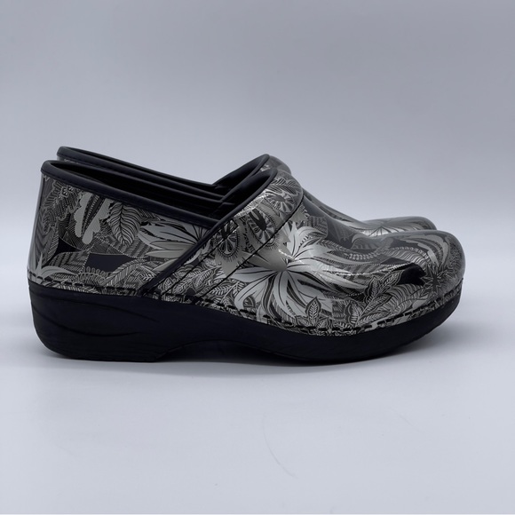 Dansk | Shoes | Dansko Xp Professional Clogs | Poshmark